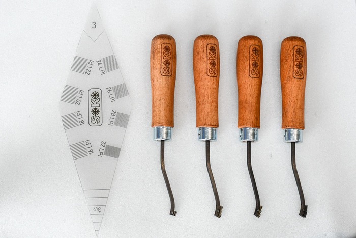 CHECKERING TOOLS - BOX - EXTENDED 22LPI :: SOKO TOOLS